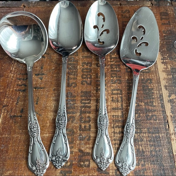 Oneida | Dining | Oneida Kennett Square Large Serving 958 Sp Silverware ...